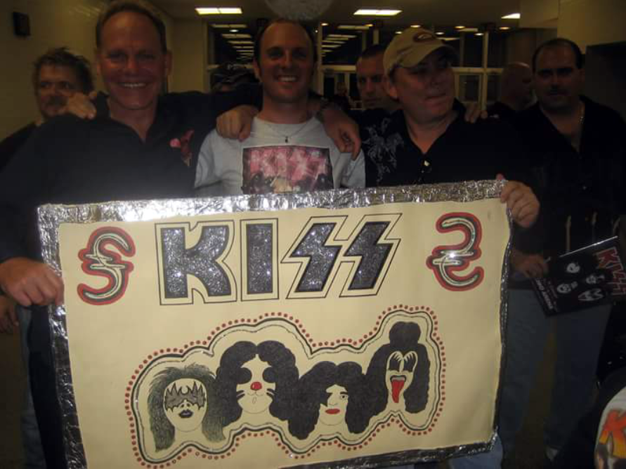 ALIVE!, TODA LA MAGIA DE UN DIRECTO DE KISS EN UNA PORTADA. - Kiss Army ...